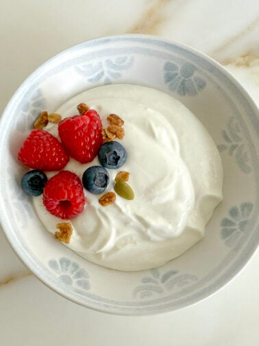 Homemade yogurt, Lebanese laban: the recipe - Maureen Abood